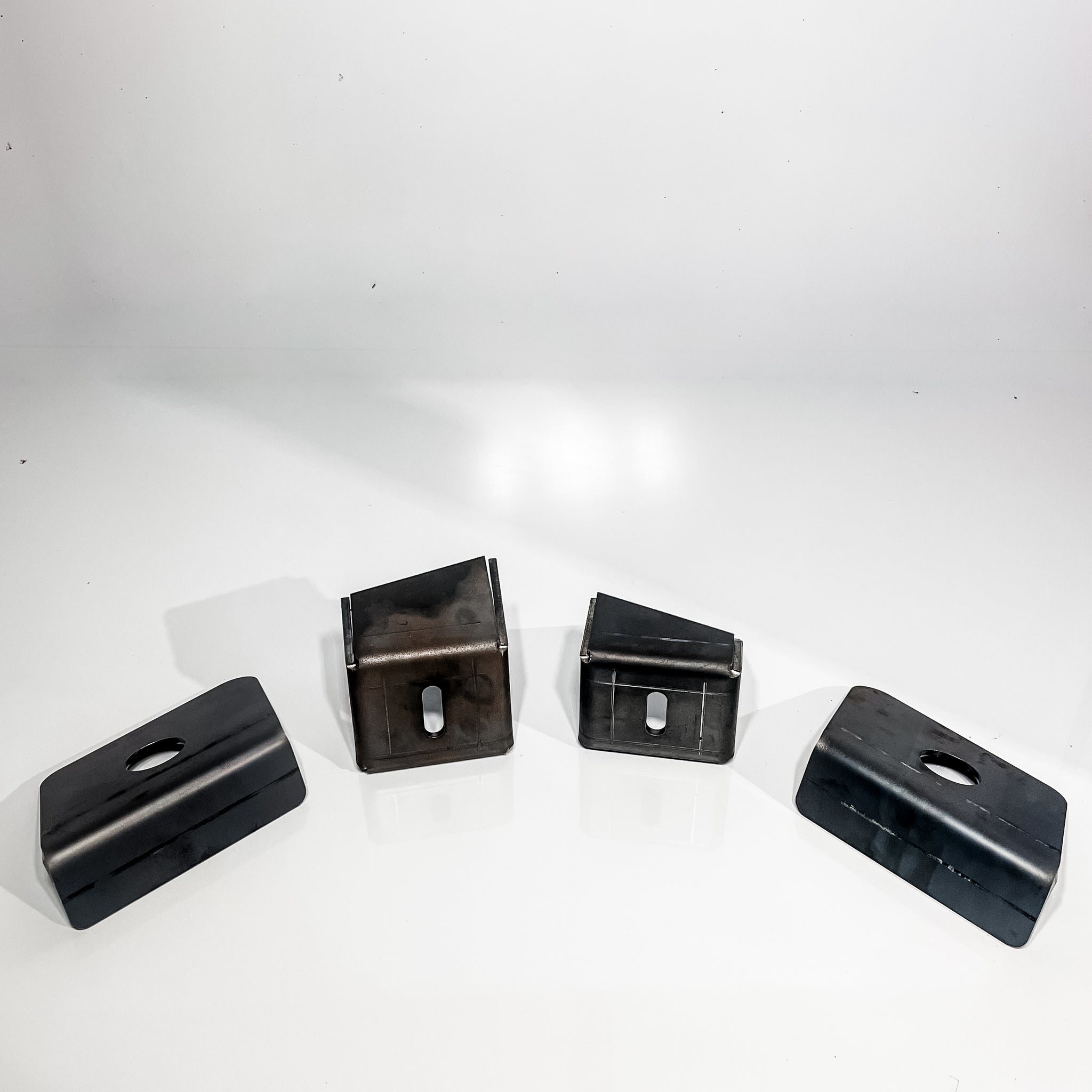 40/80 Engine Mount HZ/DT/FT/FTE – McKinnon's Cruisers